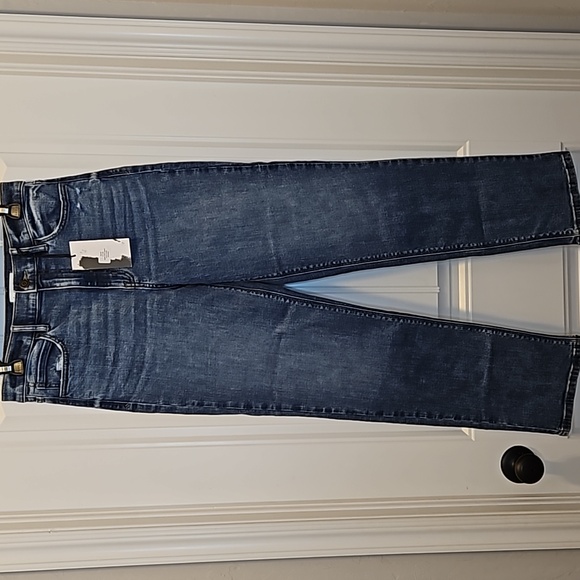 studio blue | Jeans | Nwt Studio Blue High Rise Straight Leg Jean ...